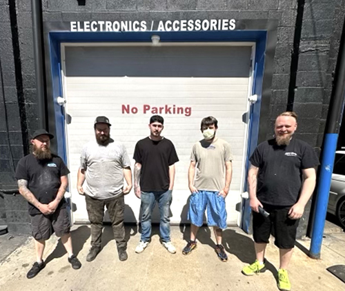 Team Nutz… Now Dressed As A Team | 12VoltNews.com