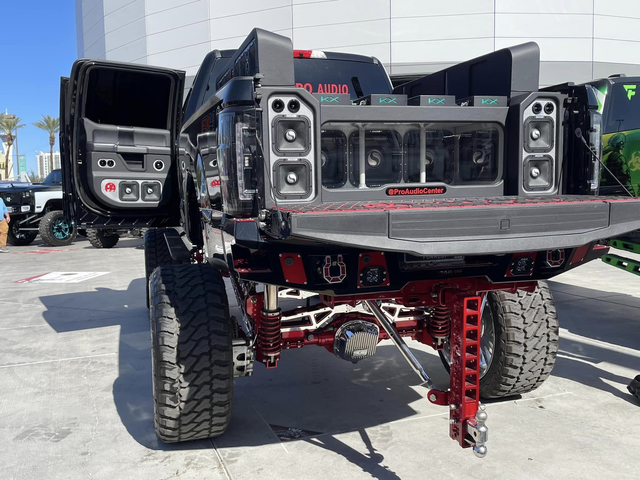 KICKER ® Gets Loud at Lone Star Throwdown with SEMA Show-Quality Trucks ...