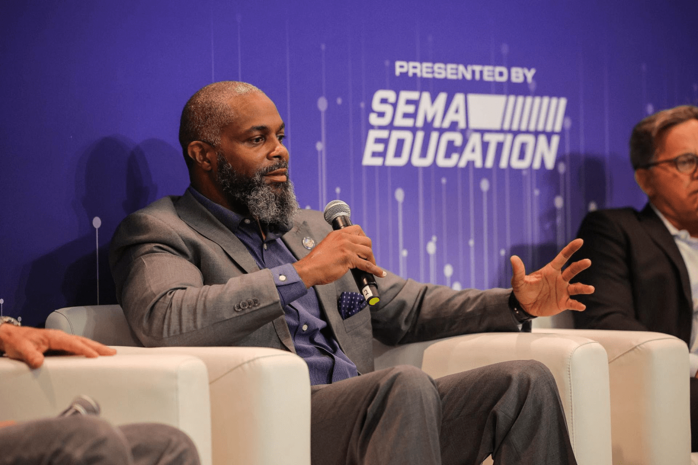 2025 SEMA Show Education Program Revs Up with Free Training Sessions ...