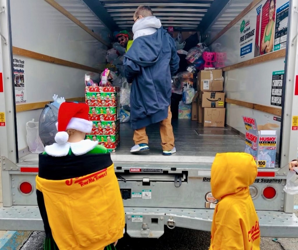 Team Nutz Supports the 10th Annual Tows for Tots Toy Drive | 12VoltNews.com
